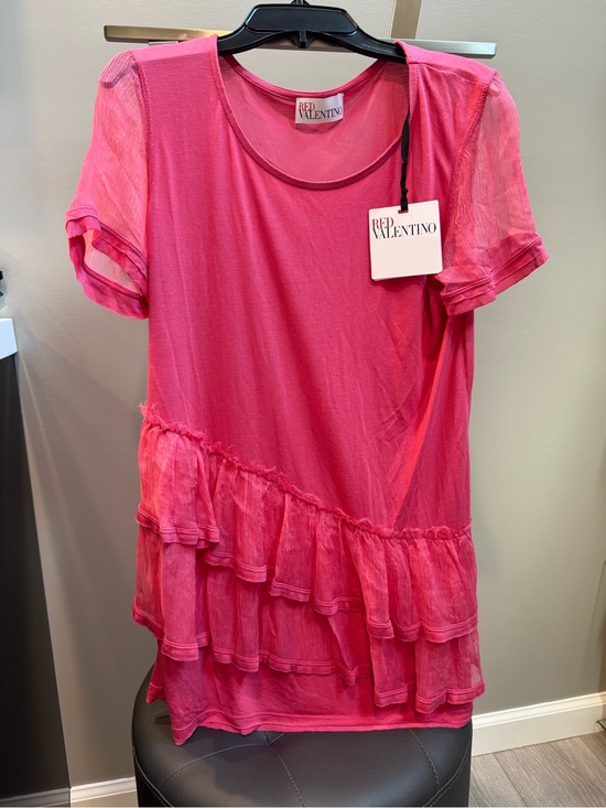 RED Valentino | Tops | Red Valentino Hot Pink Short Sleeve Scoop Neck ...